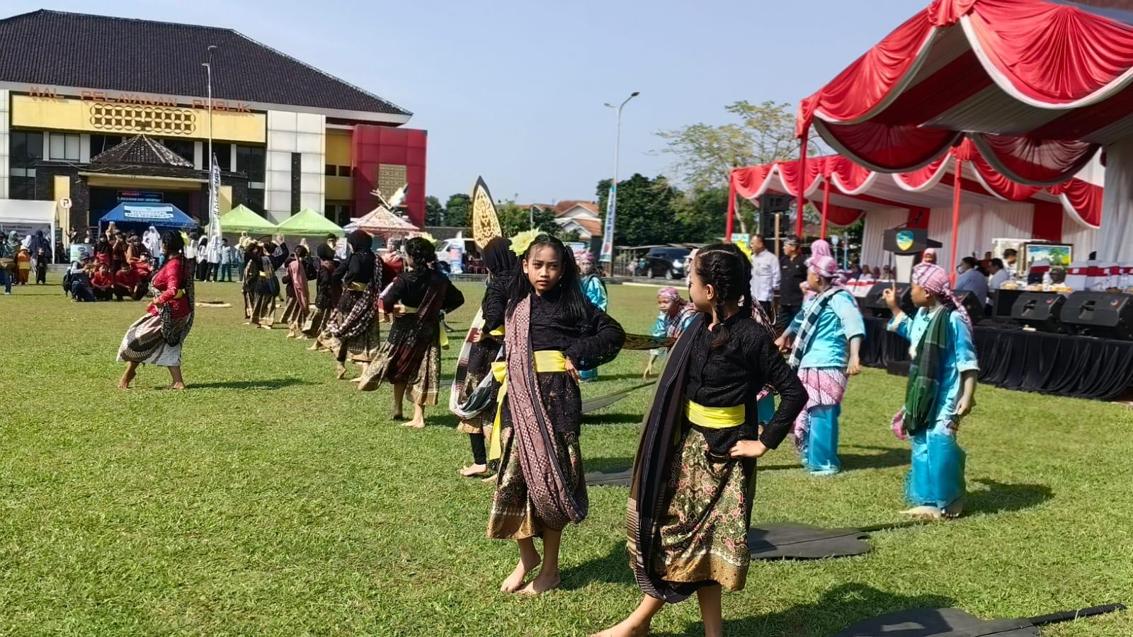 Melihat Keceriaan Murid SDN Galunggung Tasikmalaya Saat Tampilkan Tarian Kaulinan Barudak di HAN ...